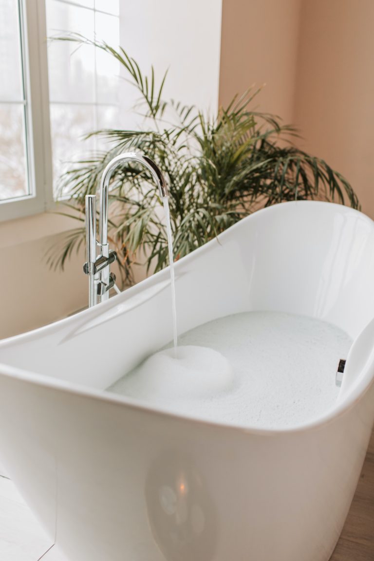 DIY Spiritual Bath: Have 1 Now And Feel The Immediate Difference Today!